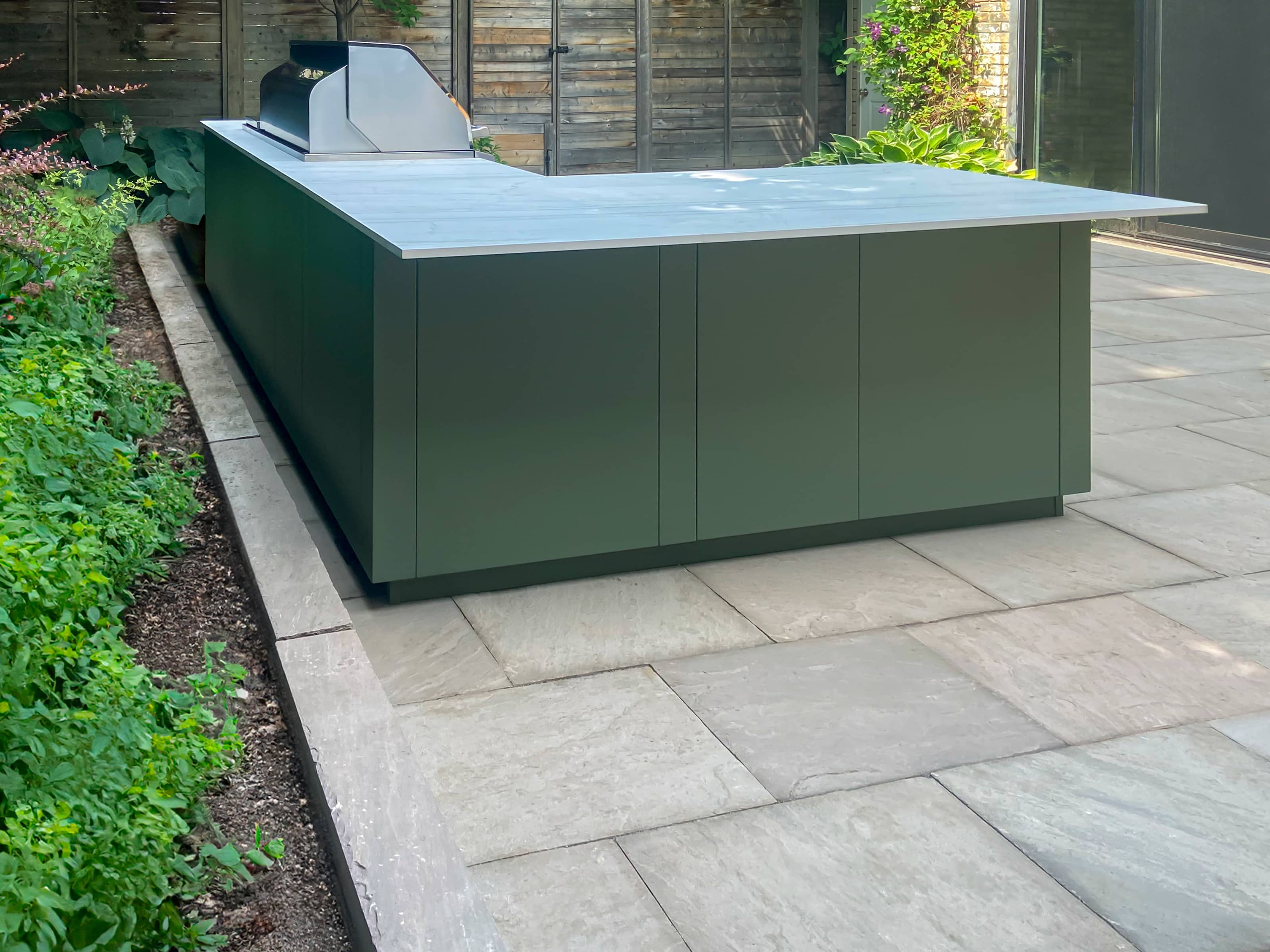 Tranquil Garden | Outdoor Kitchen Inspiration